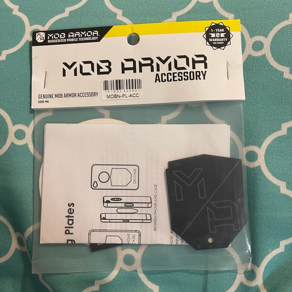 MOB Armor | Cell Phones & Accessories | Mob Armor 2 Mounting Plates Nwt ...